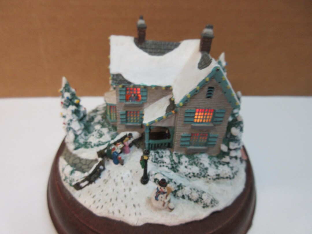 1999 Hawthorne Village Thomas Kinkade “victorian Lights Evening ...