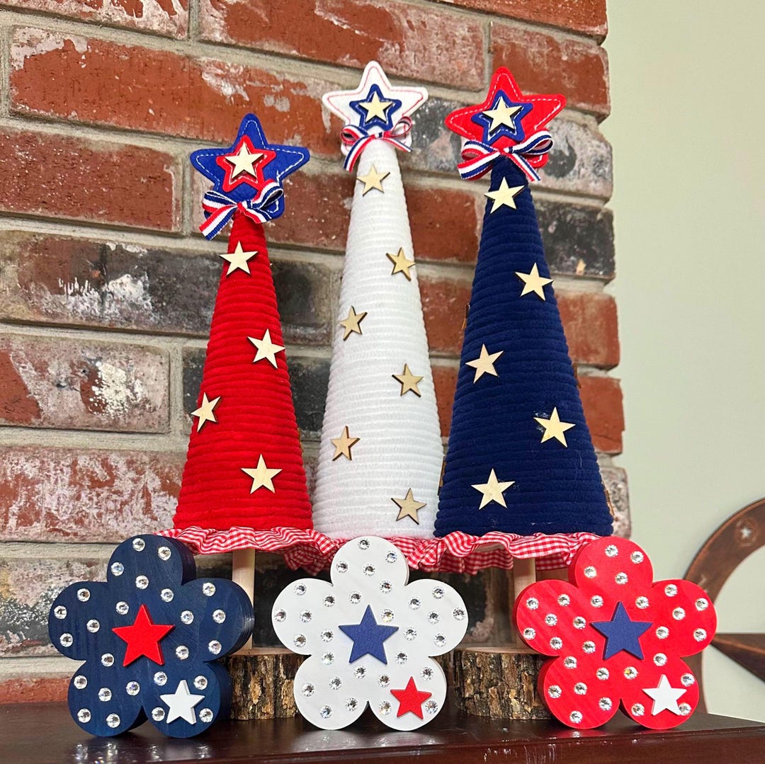 Chunky Yarn Patriotic Tabletop Trees: Red, White & Blue USA Decor - Etsy