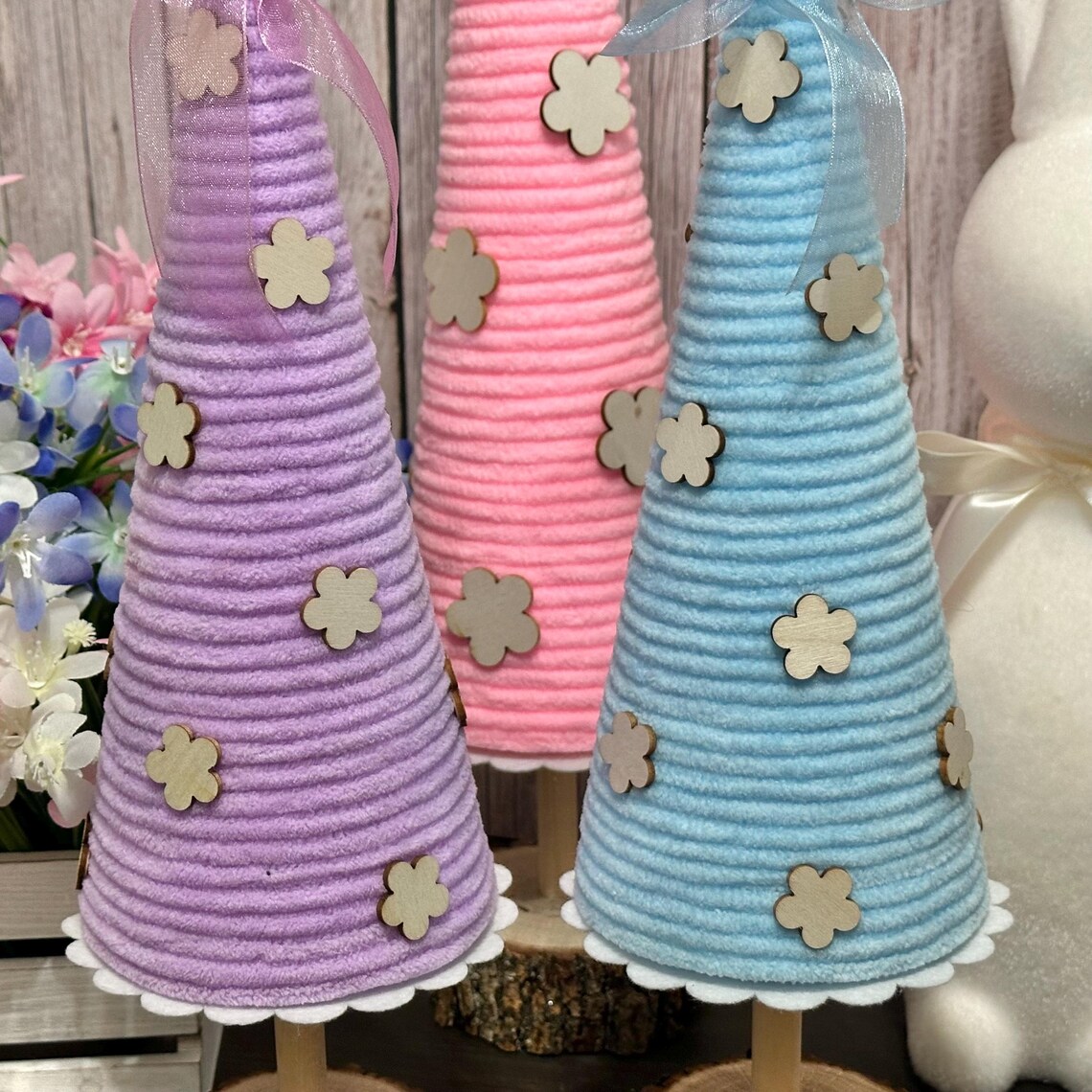 Easter Tabletop Tree Set: Chunky Yarn, Wood Bunny Toppers - Etsy