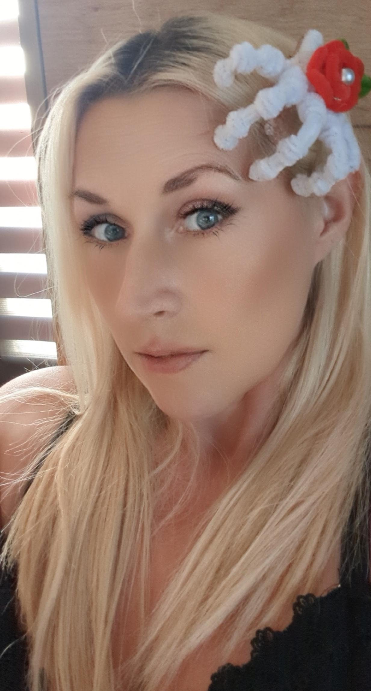 Sally Sprinkle's Instagram, Twitter & Facebook on IDCrawl