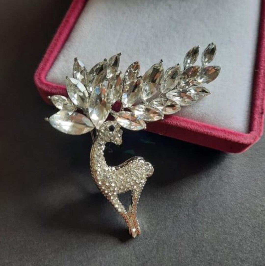 Beautiful Reindeer Brooch With White Crystals Deer Pin Badge Christmas ...