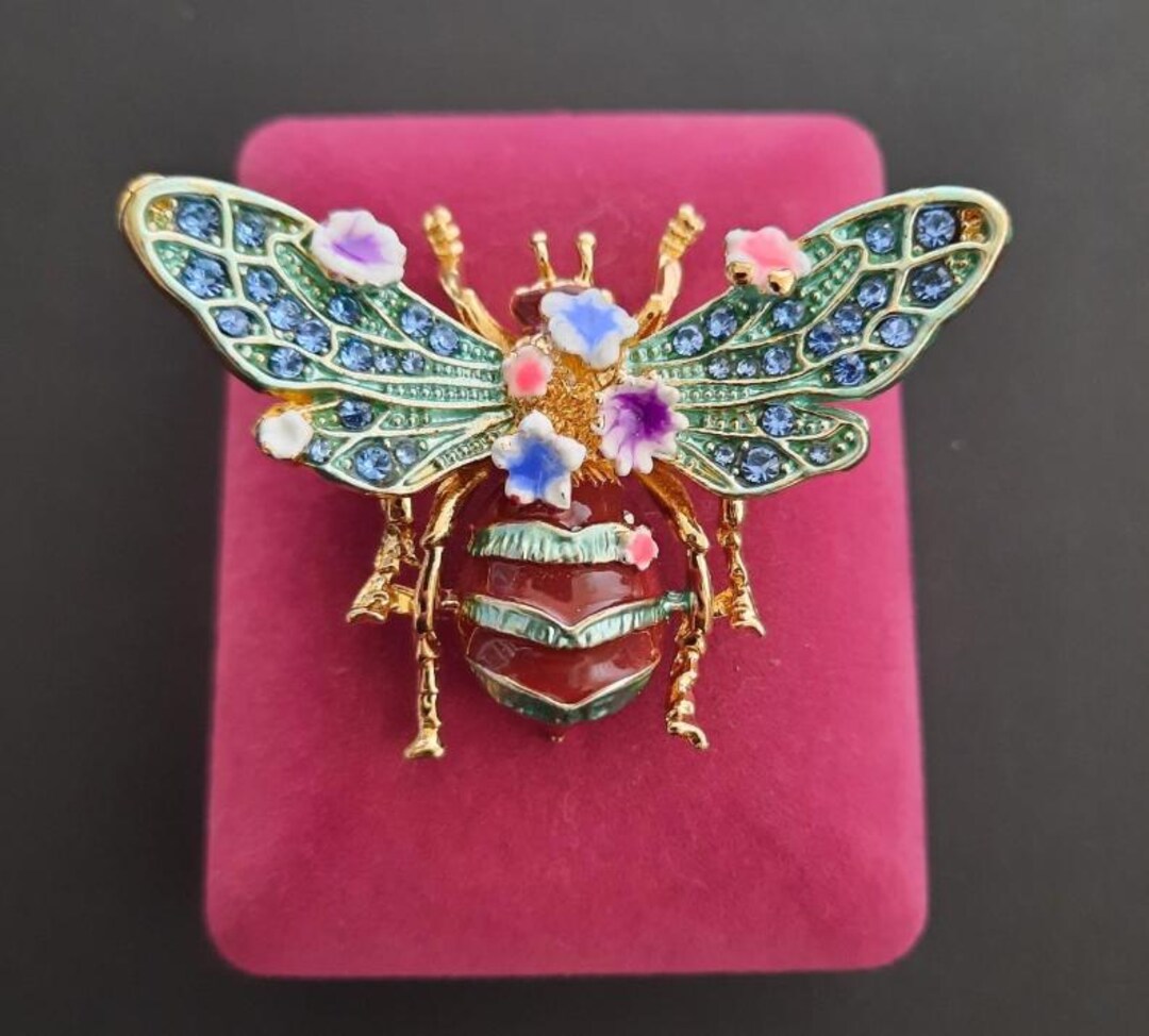Beautiful Blue Tone Enamel Bumble Bee Brooch Vintage Style Floral Bee ...
