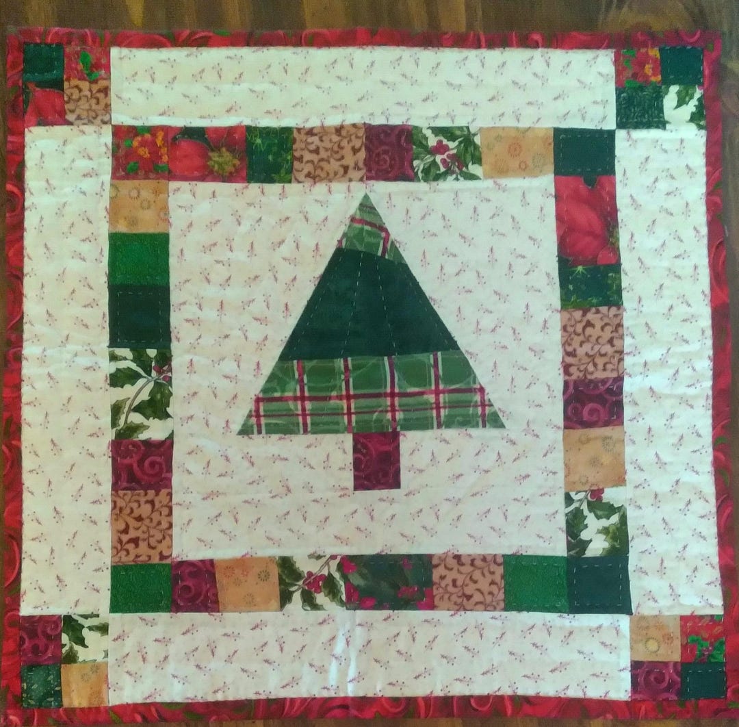 Mini Patchwork Christmas Tree Quilt - Etsy