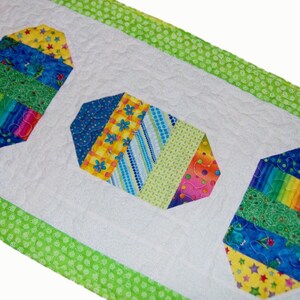 Quilted Easter Table Runner - Etsy