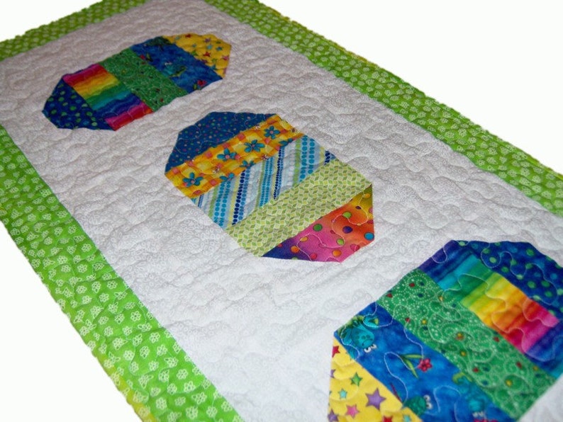 Quilted Easter Table Runner - Etsy