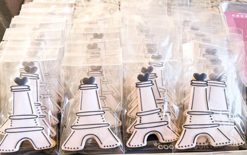 Set of 12 Cookies, Eiffel Tower Cookies, Birthday Cookies, Cookie ...