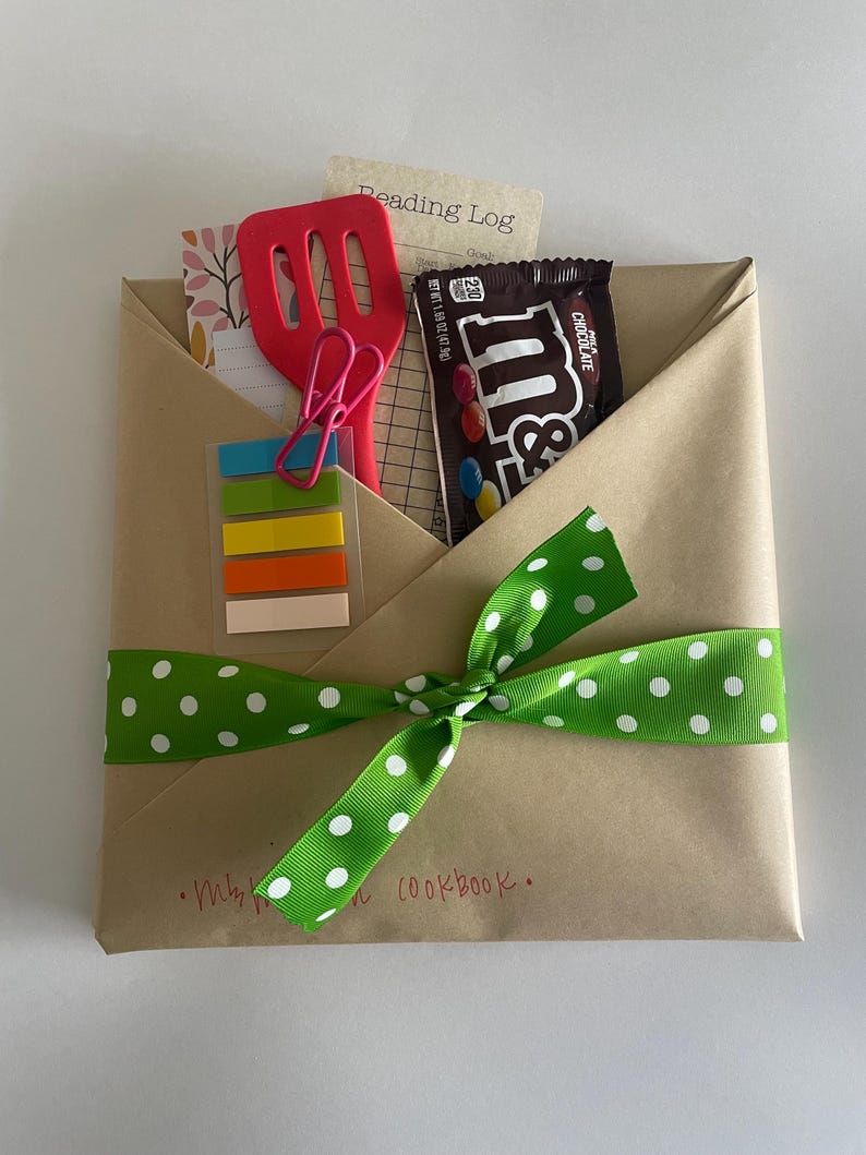 Mystery Cookbook Gift: Blind Date With a Cookbook for Foodies - Etsy