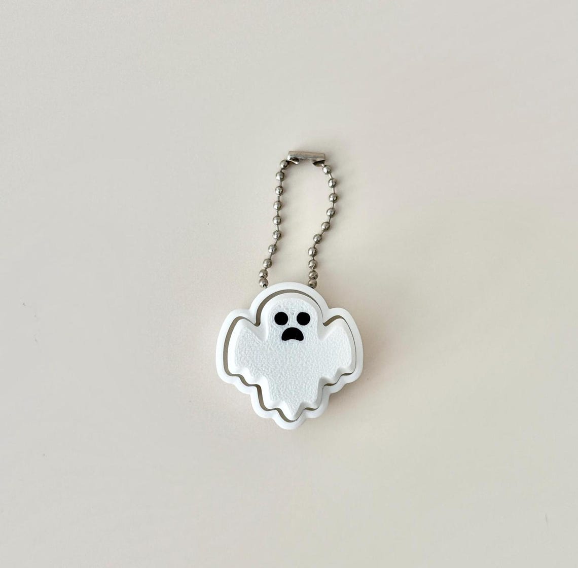 Ghost Clicker Fidget Keyring | White Sensory Toy | Fun Spooky Gift for ...