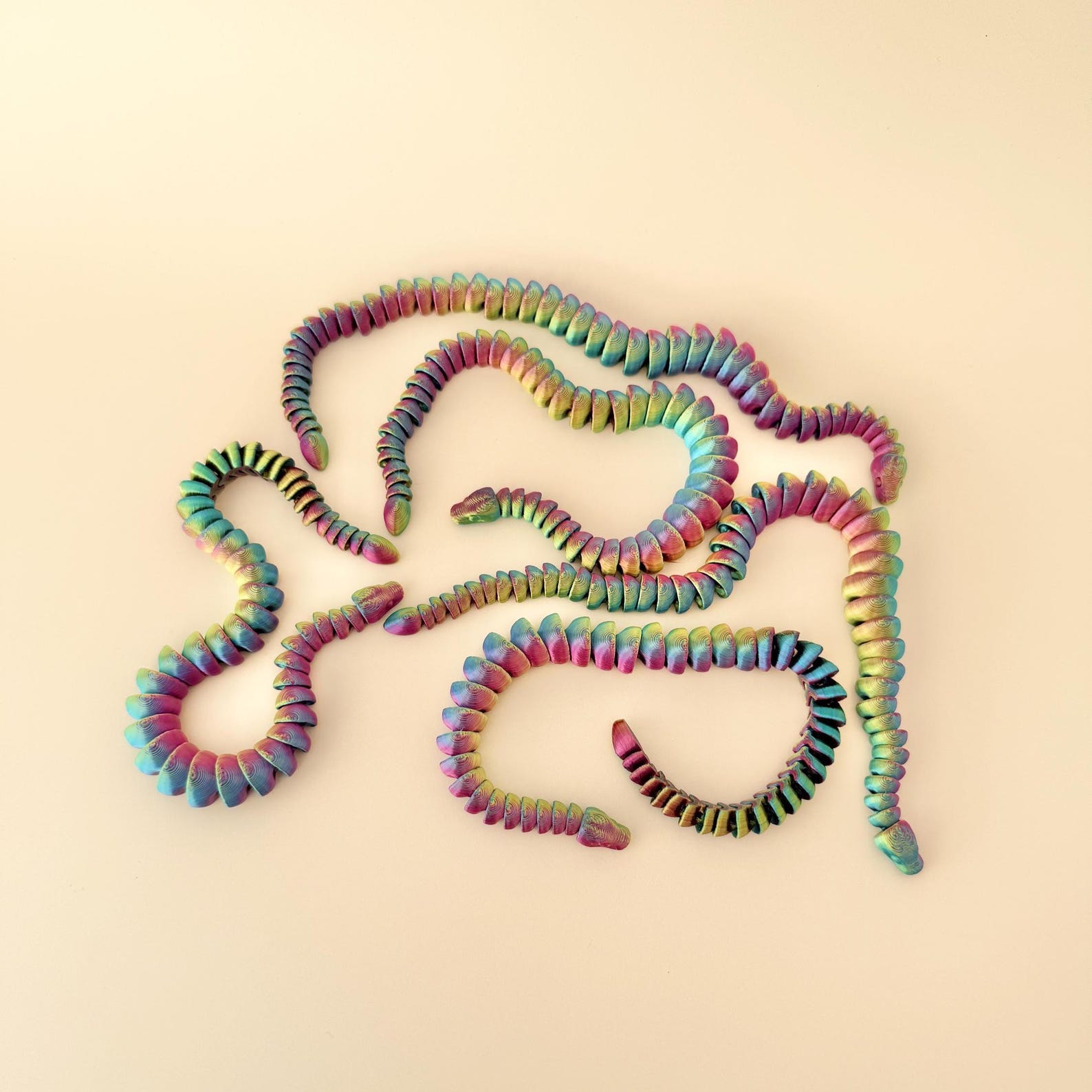 Flow Snake Fidget | Flexible Fidget Toy for One-handed Use | Quiet ...