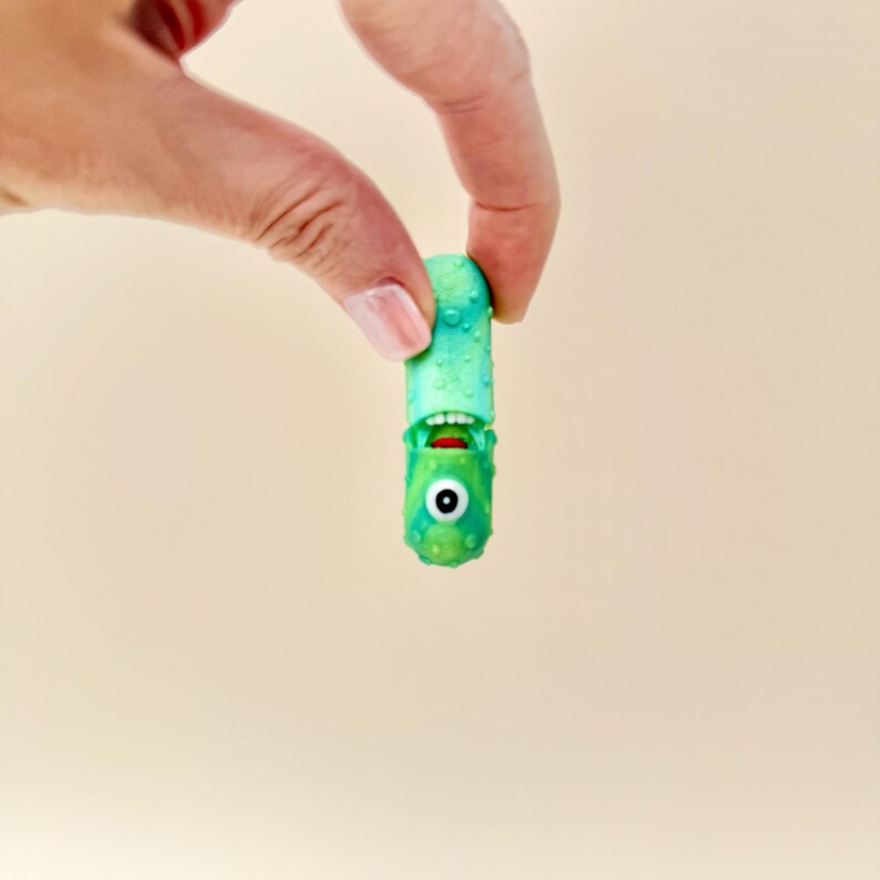 Cyclops Pickle Fidget Toy | Glittery Green Moving Mouth Sensory Toy - Etsy