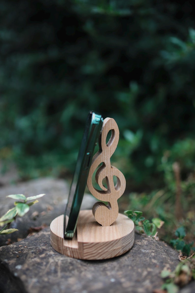 Handcrafted Wooden Phone Stand: Minimalist Treble Clef Design - Etsy
