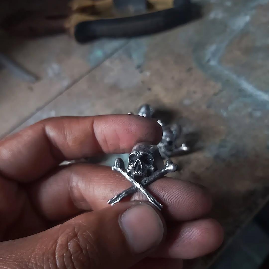 Skull Crossbones Pin Gothic Punk Lapel Pin Biker Rocker Brooch Heavy ...