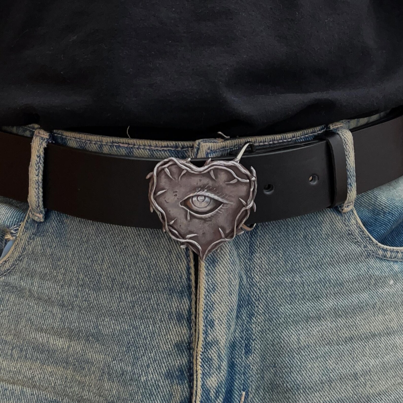Crying Eye Heart Buckle | Gothic Dark Art Accessory | Pewter Occult ...