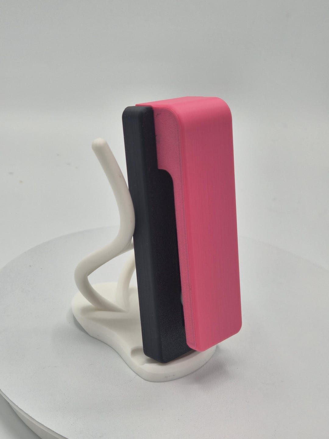 Gravity Auto-grabbing Towel Holder | for Bathroom, Kitchen, Pain Cave ...