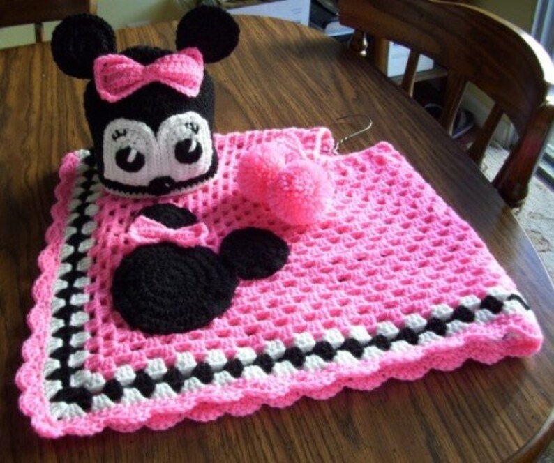 Minnie Mouse Poncho - Etsy