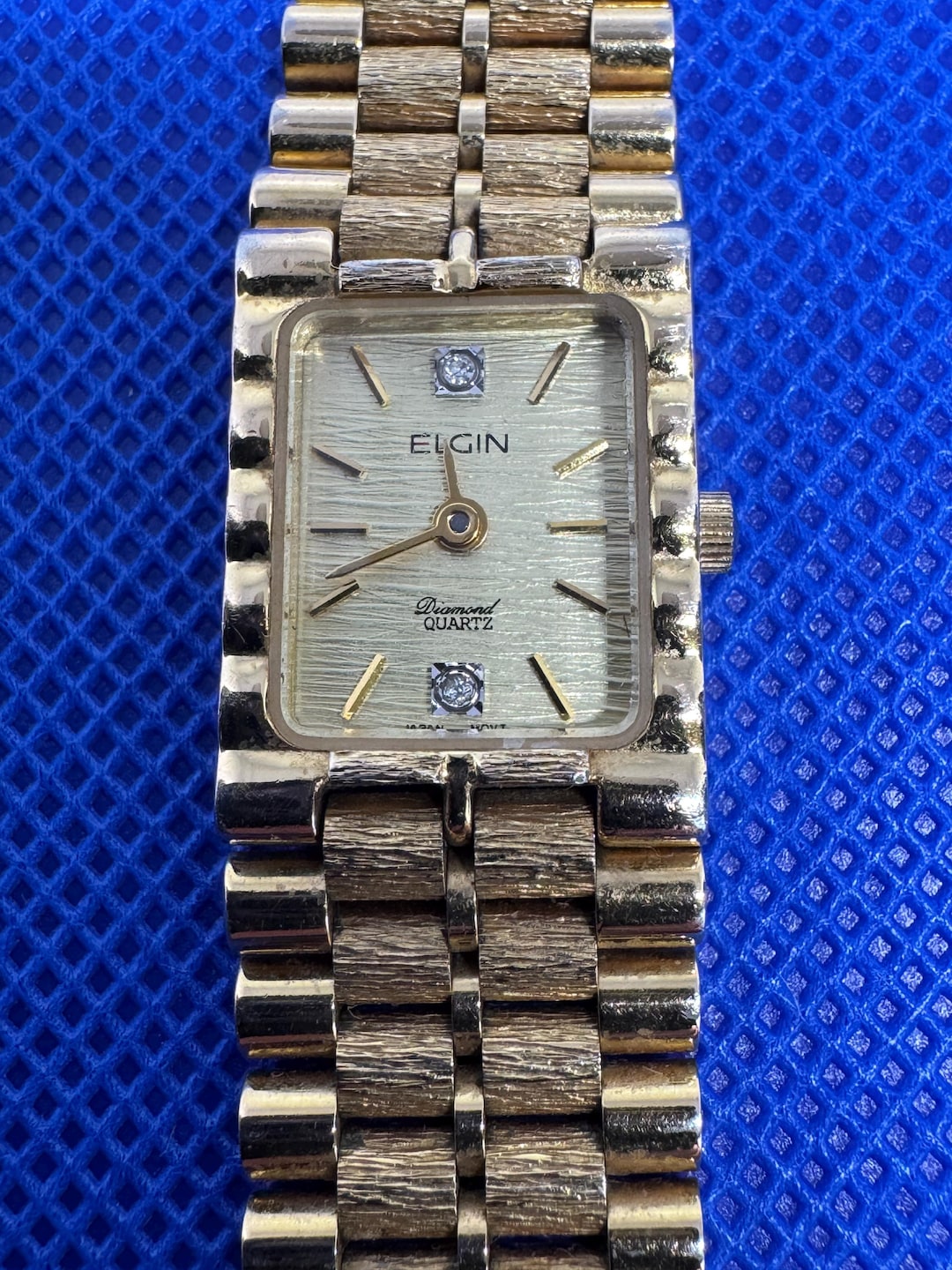 Vintage Elgin Diamond Ladies Watch | Goldtone Quartz With 2 Diamonds ...