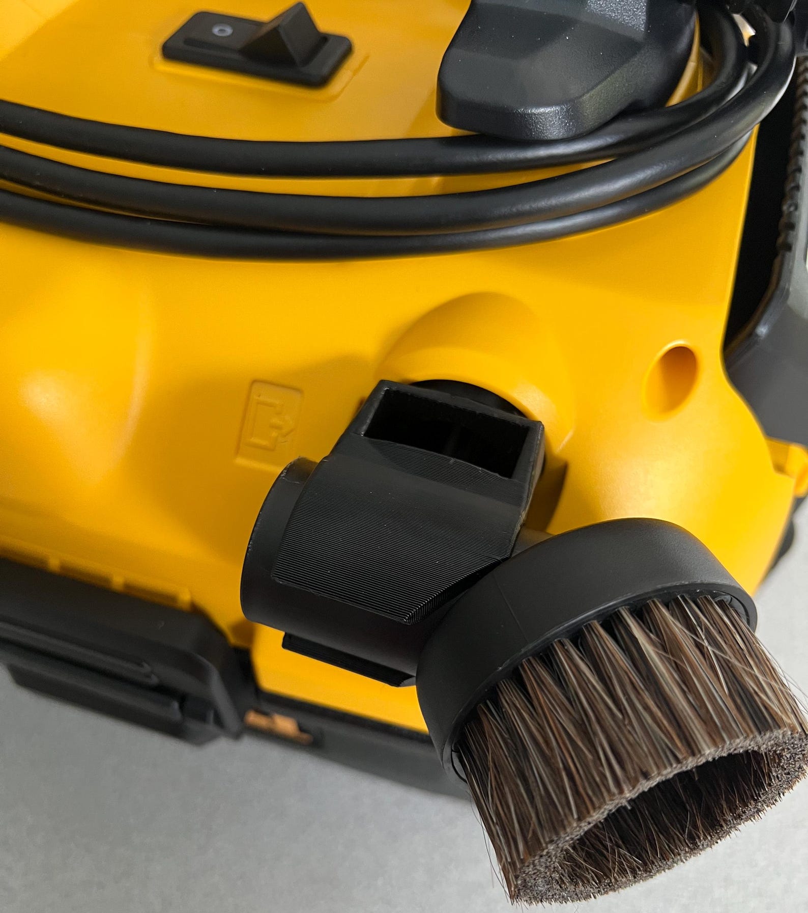 Dewalt 20V Shop Vac Upgrade Kit: Dust Deflector & Brush - DCV580 DCV581 ...