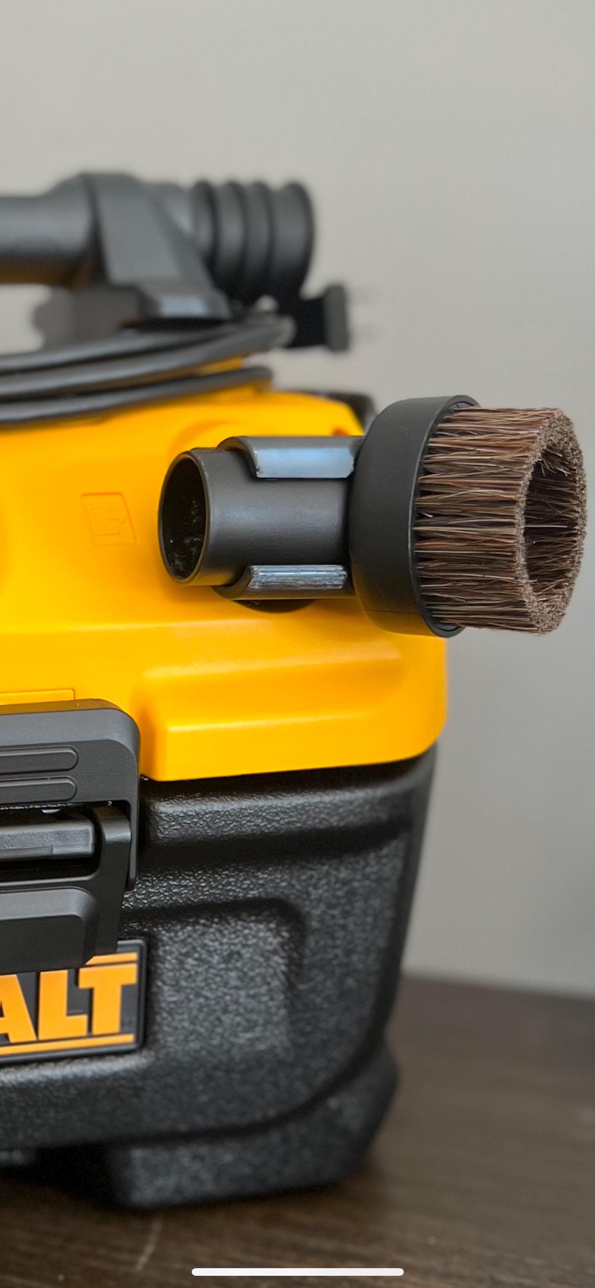 Dewalt 20V Shop Vac Upgrade Kit: Dust Deflector & Brush - DCV580 DCV581 ...