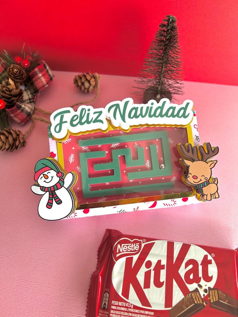Kitkat Maze Template 41.5g / 1.5oz , Files in .studio SVG for ...