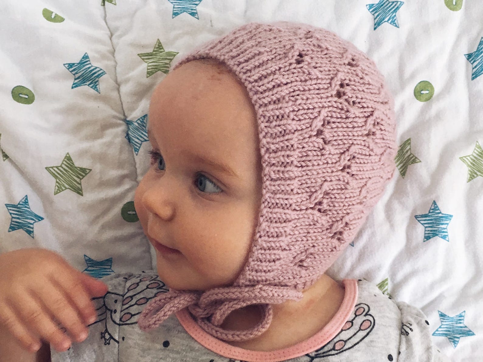 Baby Bonnet Knitting Pattern LITTLE HEARTS | Etsy UK