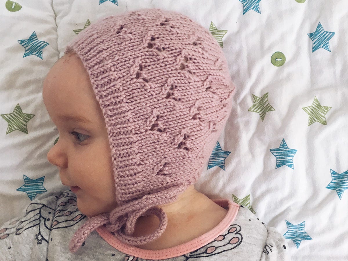 Baby Bonnet Knitting Pattern LITTLE HEARTS - Etsy UK