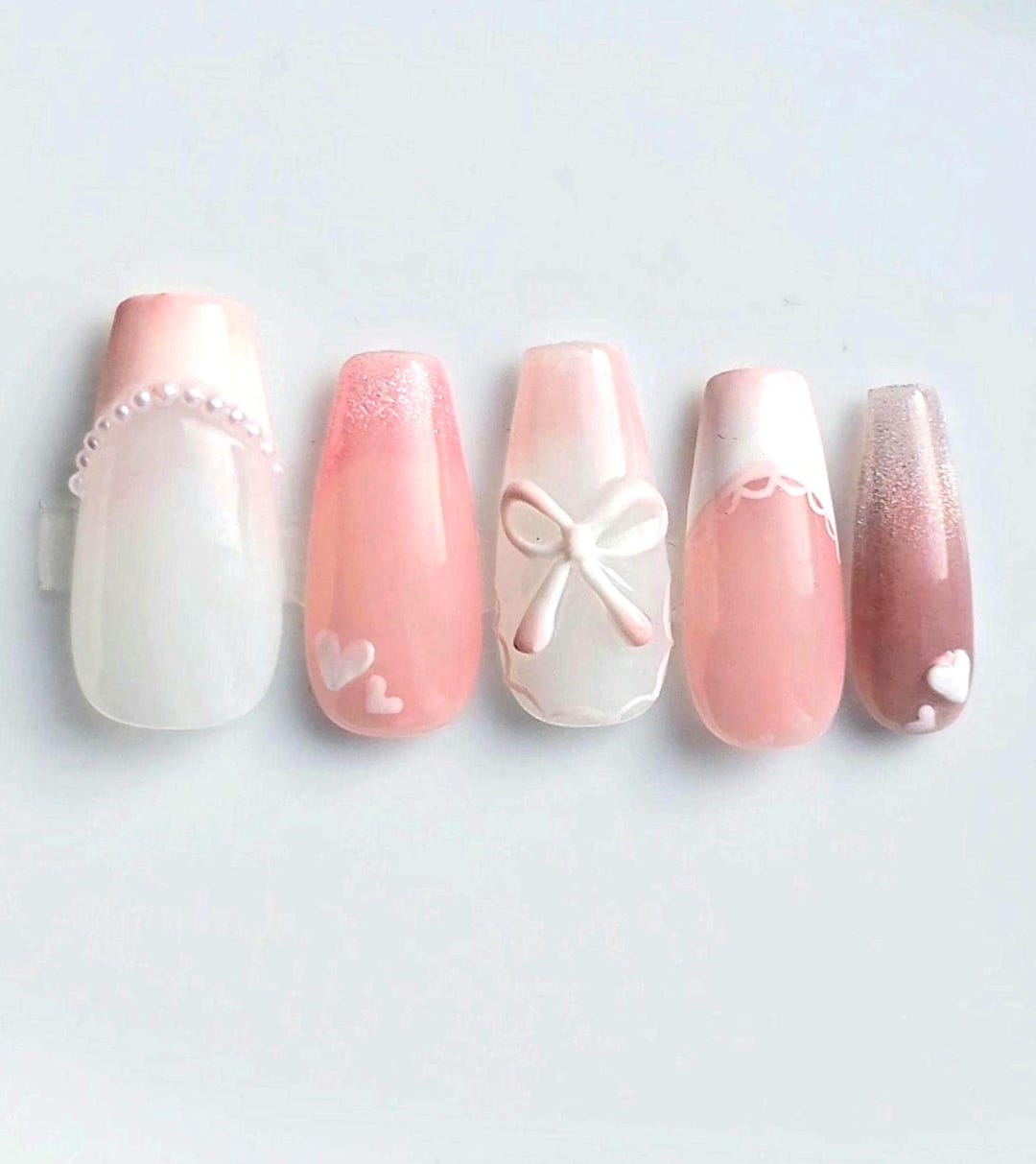 Uñas postizas suaves de color rosa para niña: uñas postizas con lazo y ...