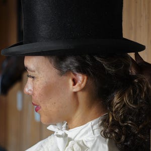 Black English Riding Hat, Dressage Hat, English Show Horse Hat, Size 23 ...