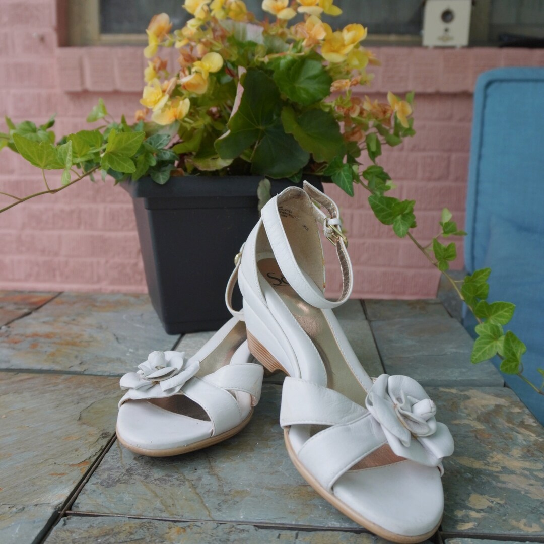 White Sandals With Rose, Leather Open Toe, Strappy Shoe, Ankle Strap, 3 ...