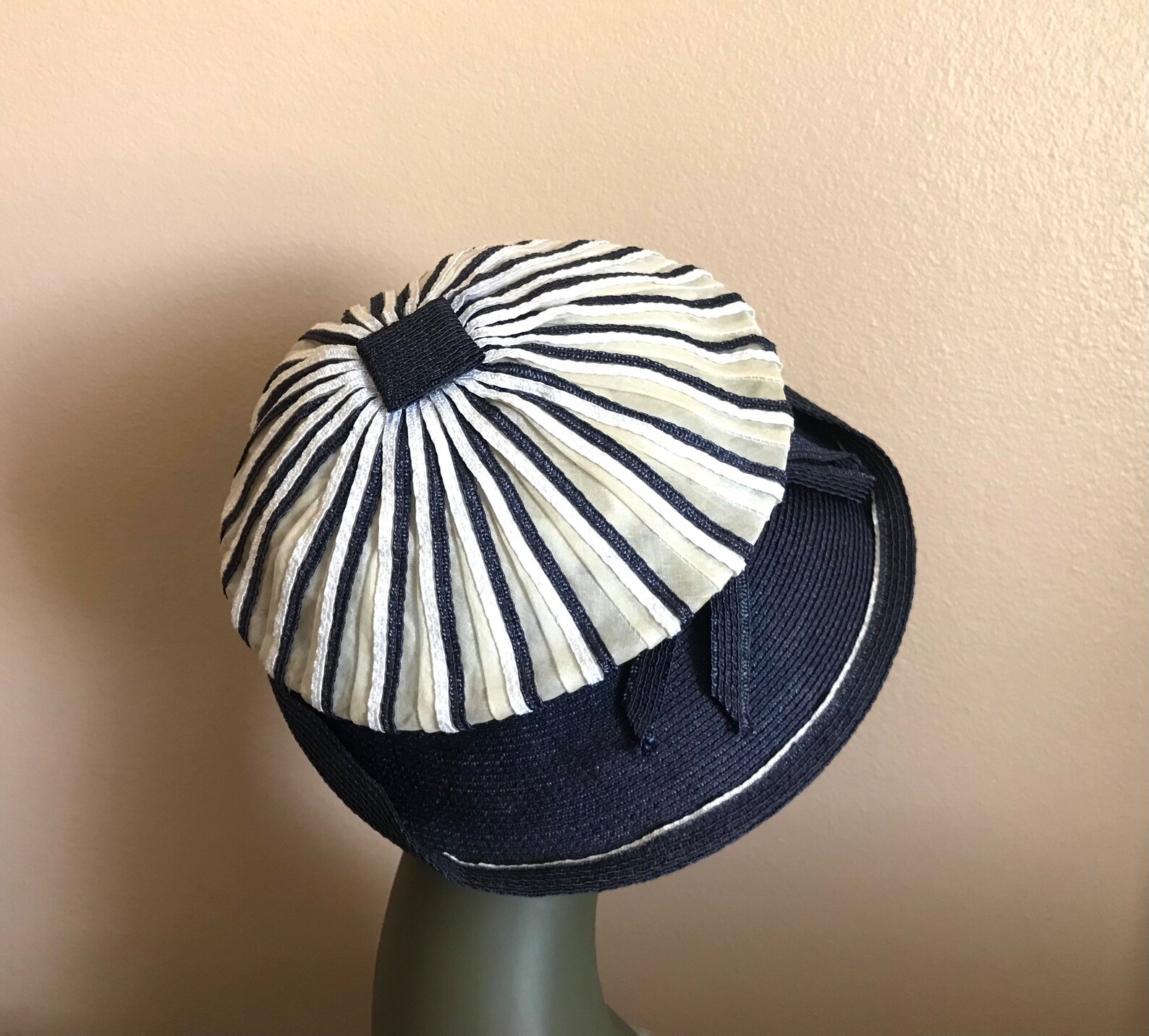 Schiaparelli Vintage Hat - Etsy