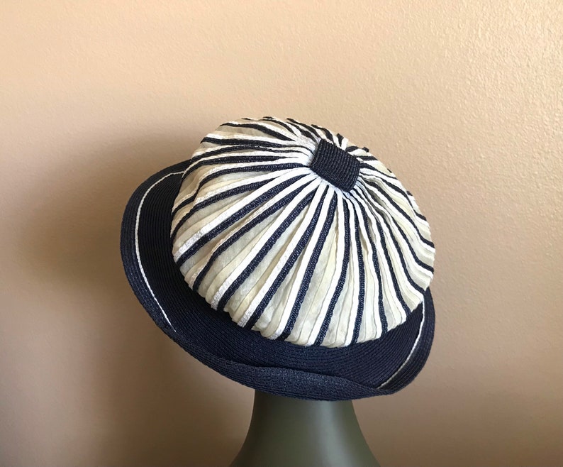 Schiaparelli Vintage Hat - Etsy