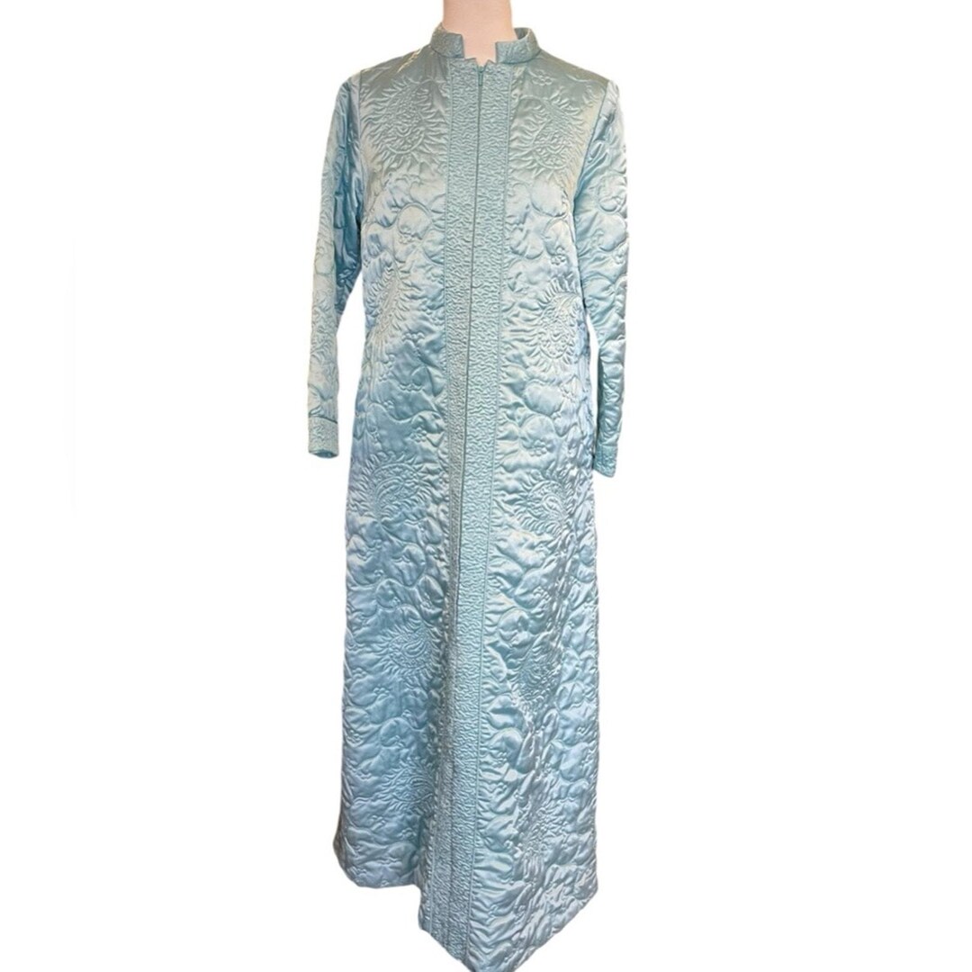 Sphere Vintage 1960’s Quilted House Coat - Etsy