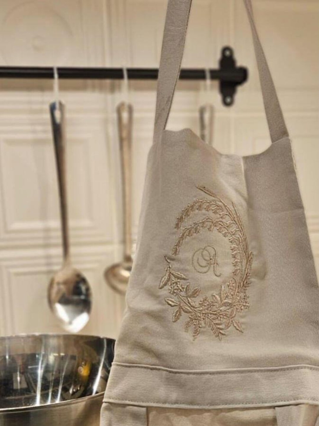Personalized Initial Linen Apron: Embroidered Monogram Gift - Etsy