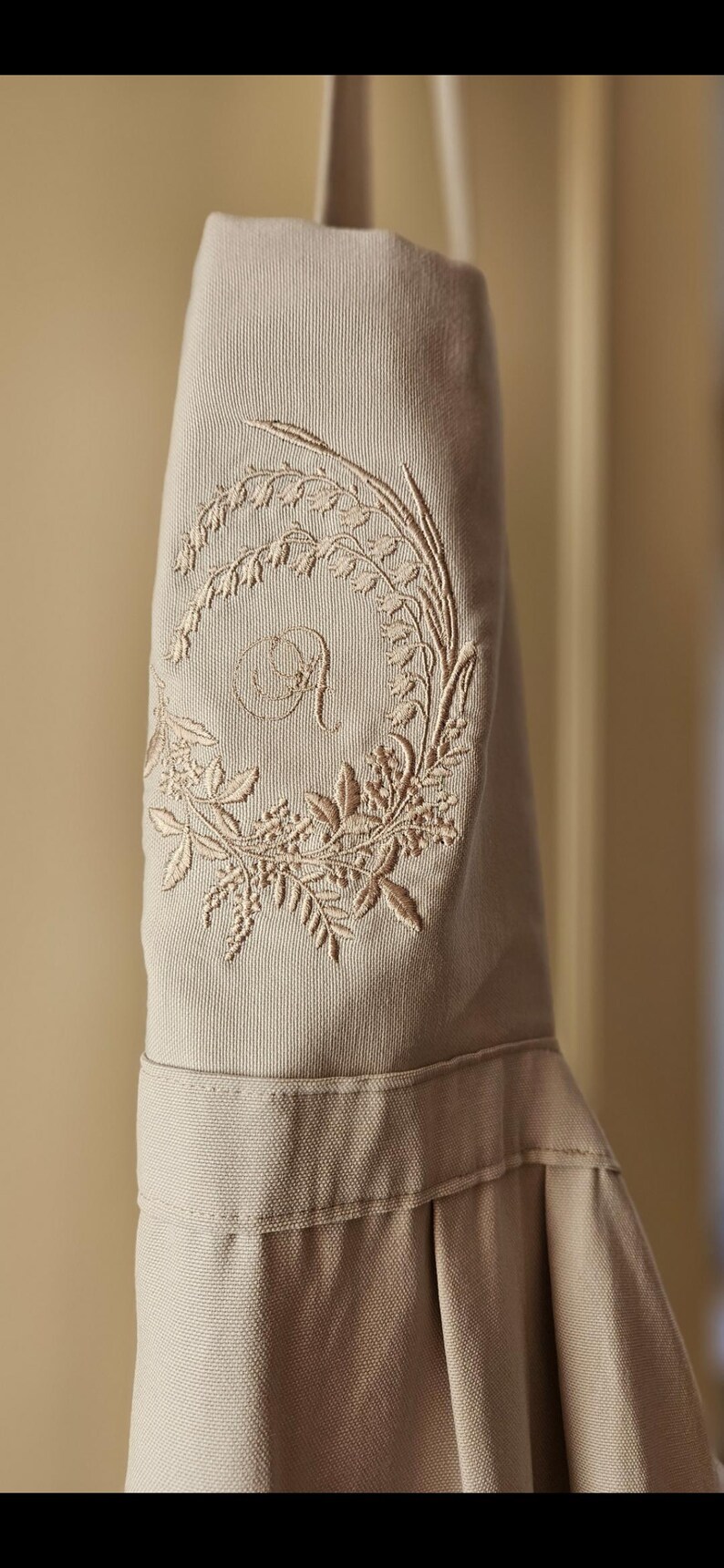 Personalized Initial Linen Apron: Embroidered Monogram Gift - Etsy