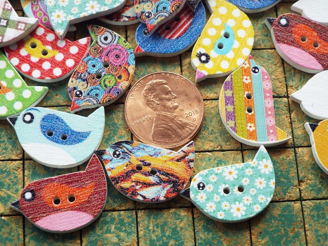 25 Birds, Colorful Wood Buttons, 2 Hole, Flowers, Green, Red, Pink ...