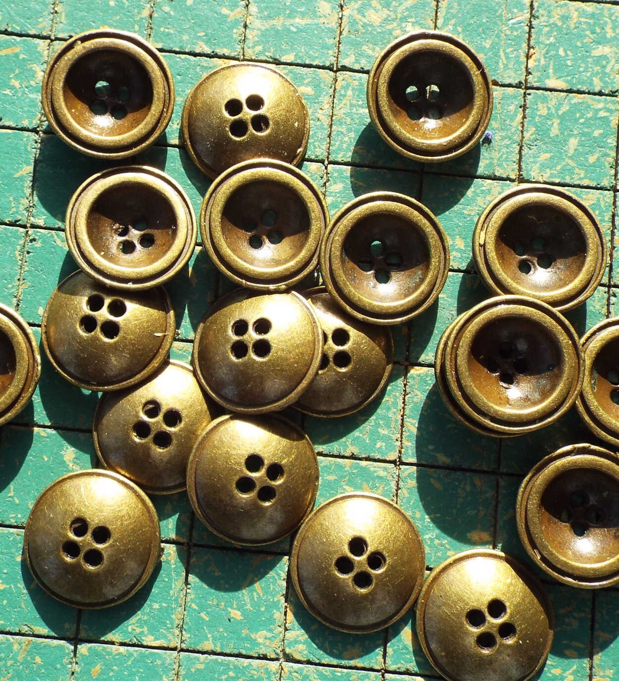 Antique Bronze Metal Buttons: Deep Dish Dome, 5/8 Inch (10 Pc) - Etsy