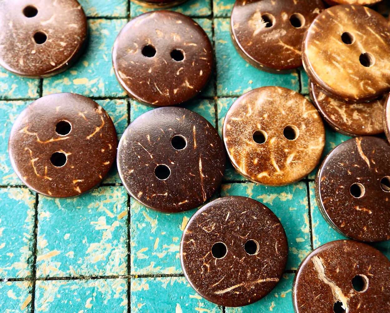60 Small Coconut Shell Buttons, 15mm Buttons, Hawaiian Shirt, 9/16 Inch ...