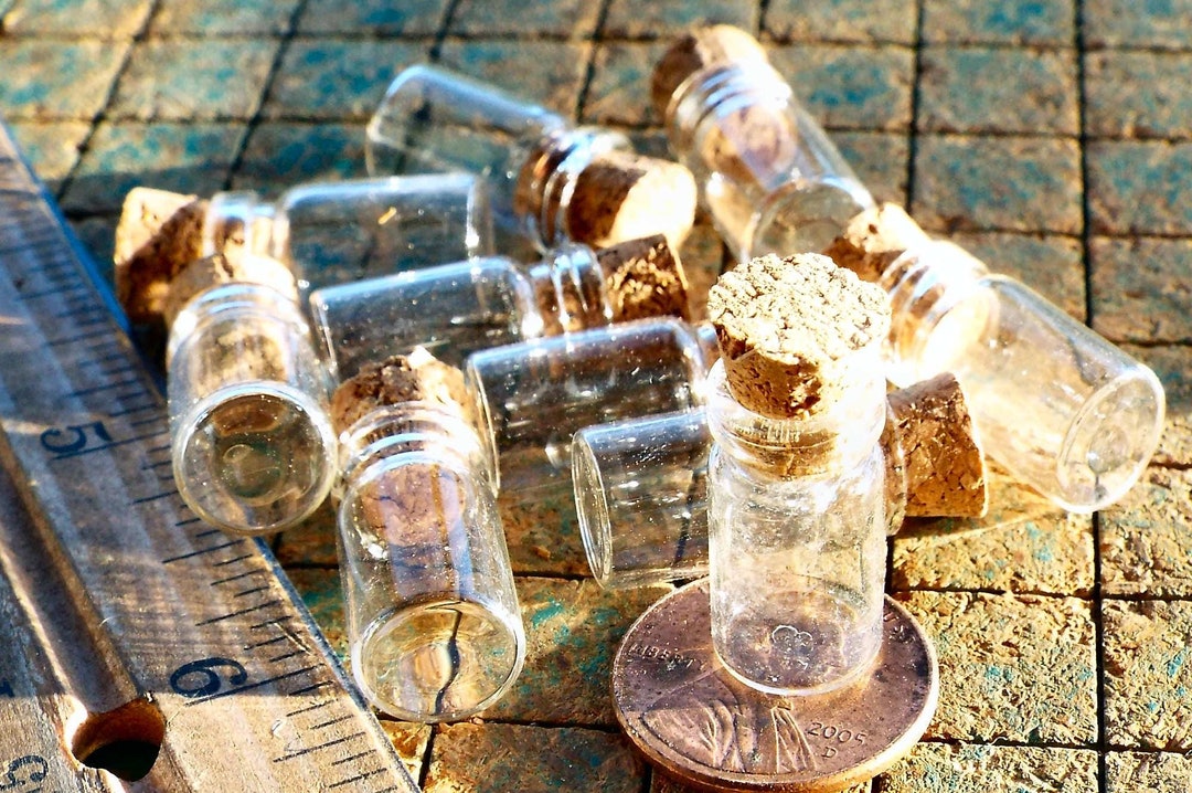 Tiny Bottles, 10 Count, Clear Glass Vials, 1 Ml, With Corks, Small ...