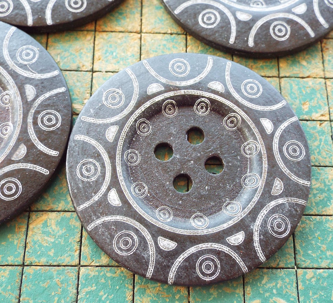 8 Extra Large Wood Buttons, 2 3/8 Inch, Dark Brown With White Pattern ...