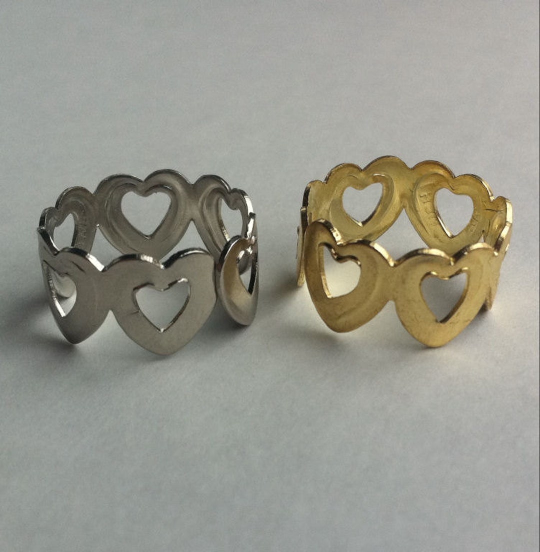 1960's Metal Cracker Jack Ring in LINKED HEART Design SILVER Tone - Etsy