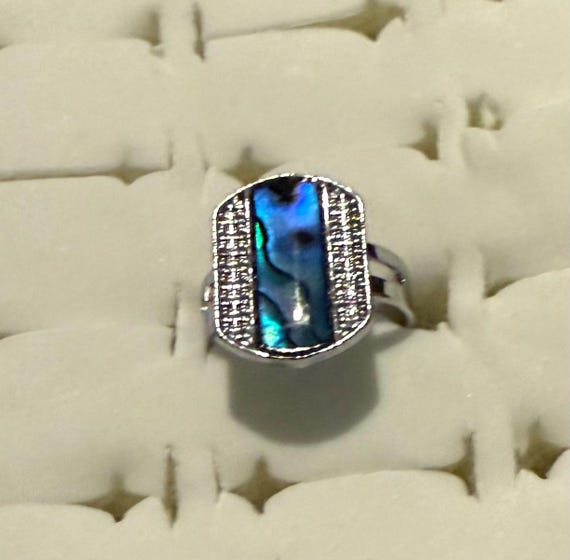 1972 VINTAGE Abalone FANCY Side Design Adjustable Rin… - Gem