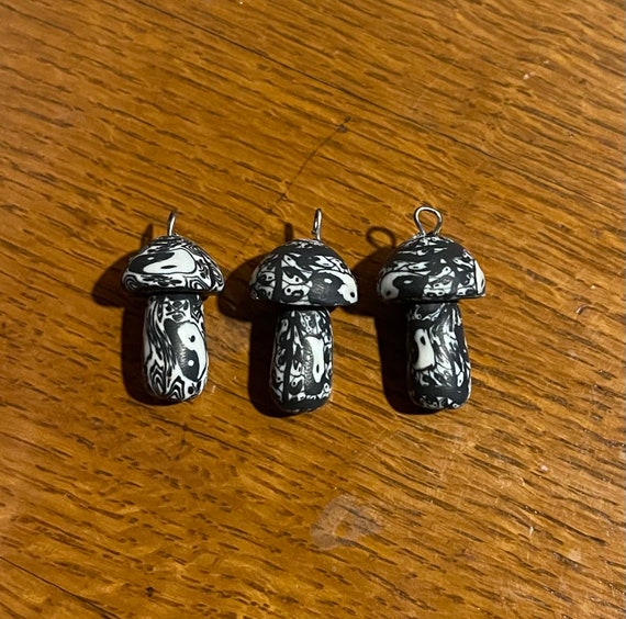 1960s Hippie Fimo Mushroom Pendant From Toy Machine - Gem