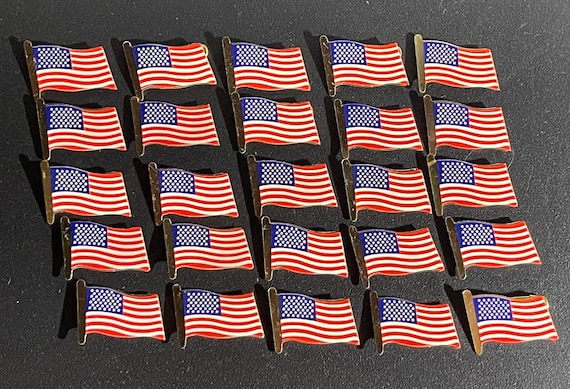 50 - 1976 US Flag Pins with Safety Pin Back AMERICAN … - Gem