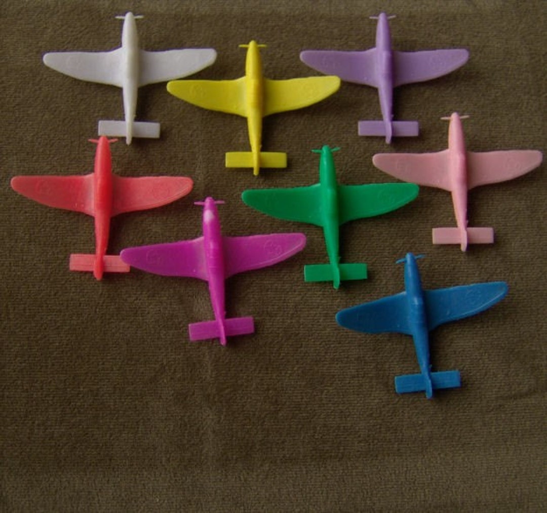 A Single One 1960s Cracker Jack Airplane G3300 Series PLANE Design ...