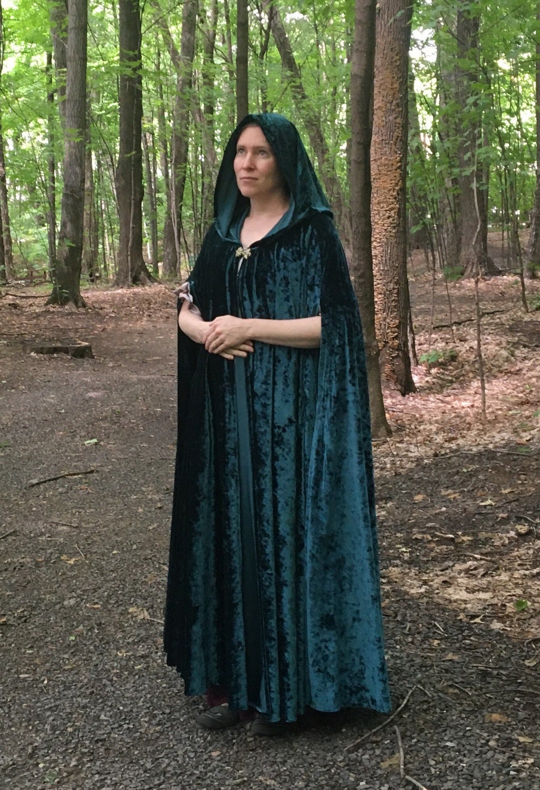 FULL CIRCLE Pine Green Crushed Velvet Cloak - Custom Length - Etsy