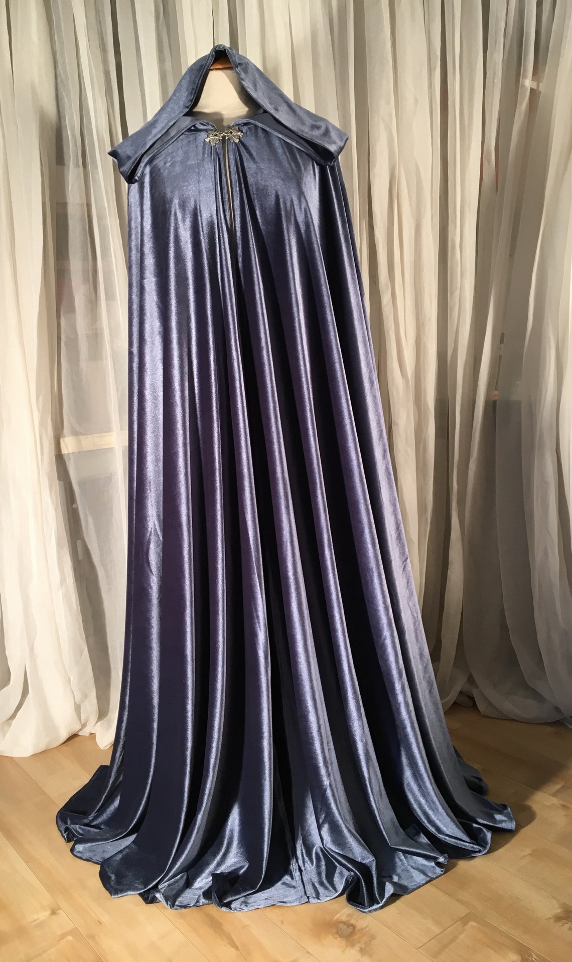 FULL CIRCLE Arwen Steel Blue Velvet Cloak - Your Length - Etsy Canada