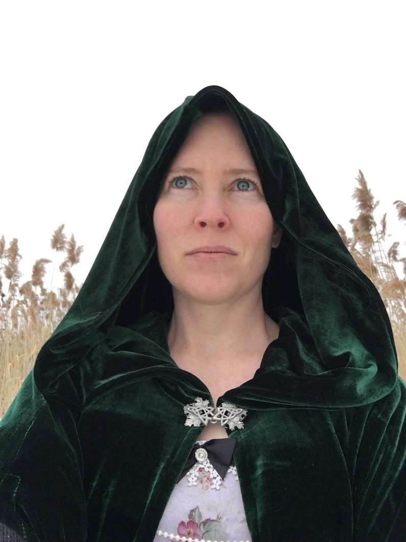 FULL CIRCLE Emerald Green Velvet Cloak - Xlarge Hood Lined With Velvet ...