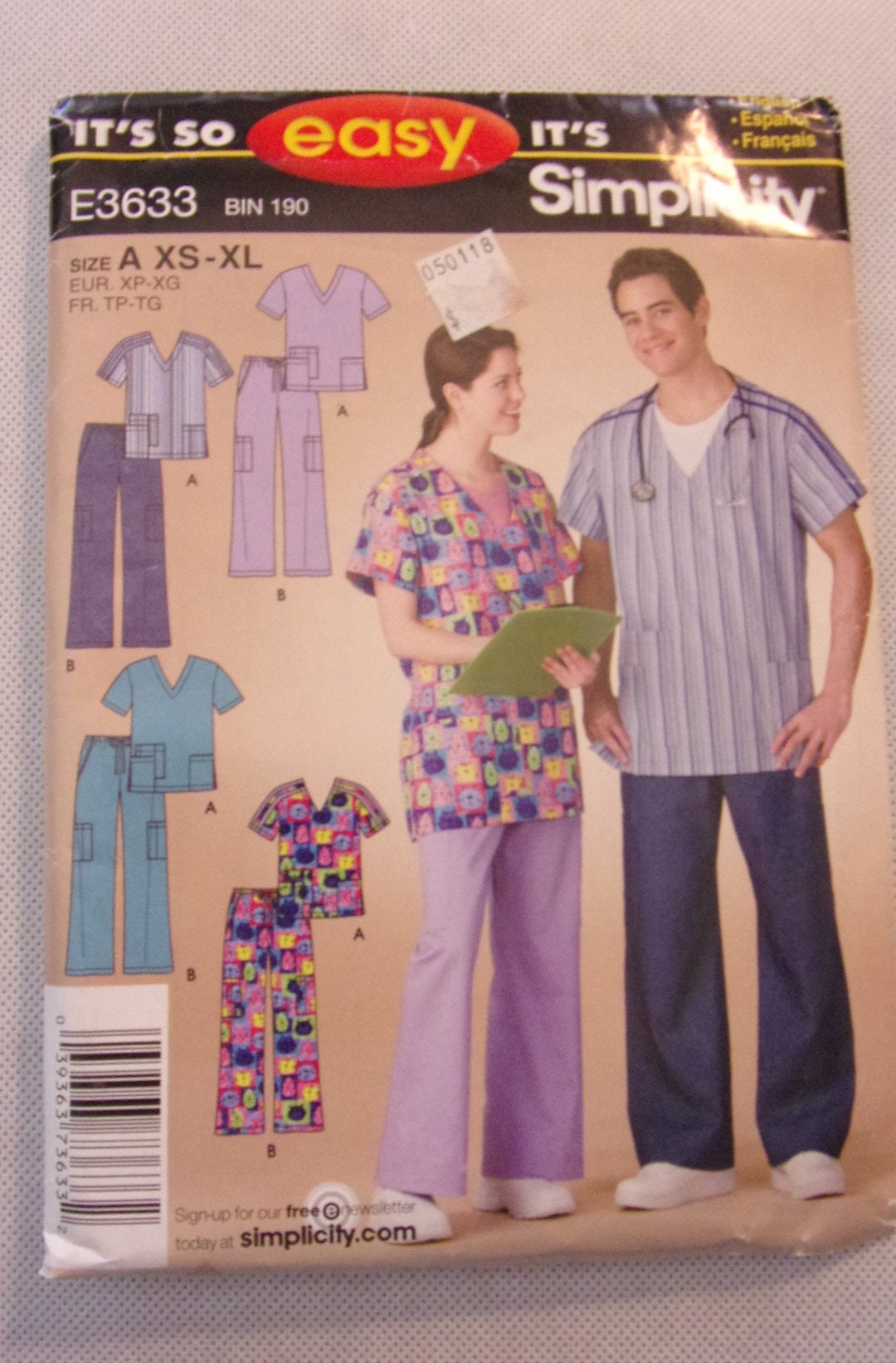 Simplicity Sewing Pattern Sizes XS-XL Misses Mens Teens Scrub Top and ...