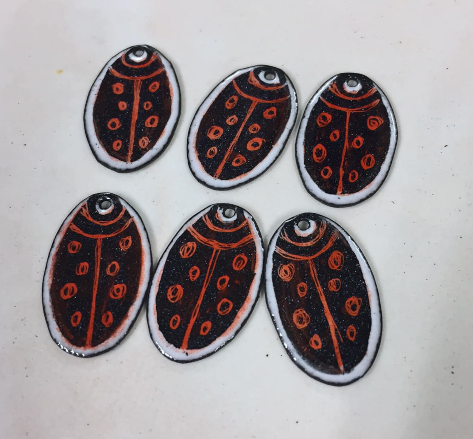 Sgraffito Enamel Tutorial Using Acrylic Enamels and Painting Enamels ...