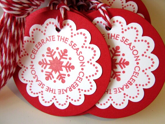 Items similar to Christmas Gift Tag Red Snowflake, Round on Etsy