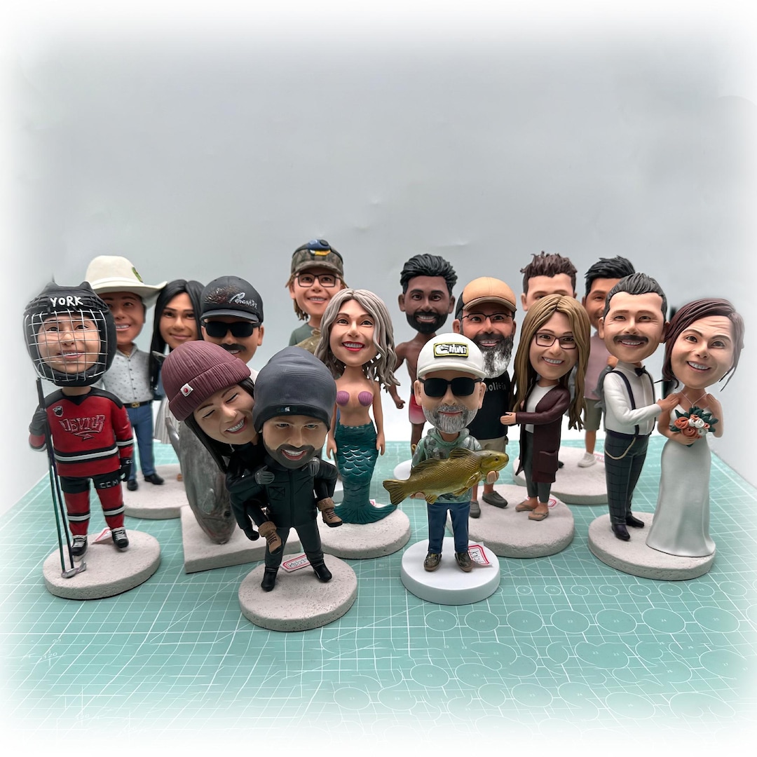 Personalized Custom Bobbleheads, Custom Bobbleheads for Family, Friends ...